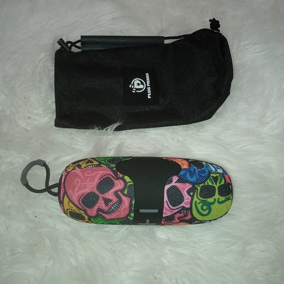 plug Panda | Other | Plug Panda Colorfoul Skull Speaker | Poshmark